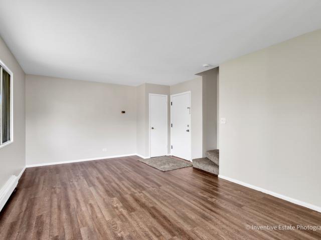 2506 Algonquin Road # 18