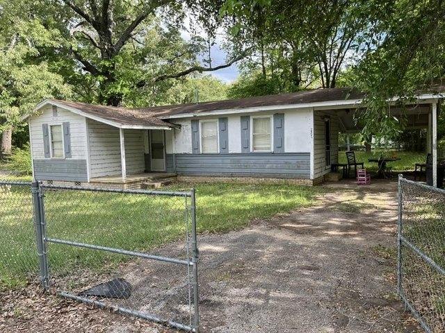 2506 Angeline St, Kilgore, TX 75662