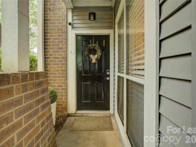2506 Cranbrook Lane