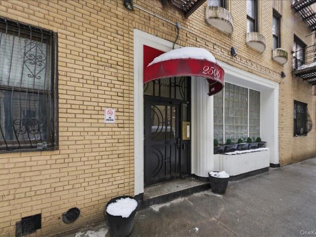 2506 Davidson Avenue, Unit 6A