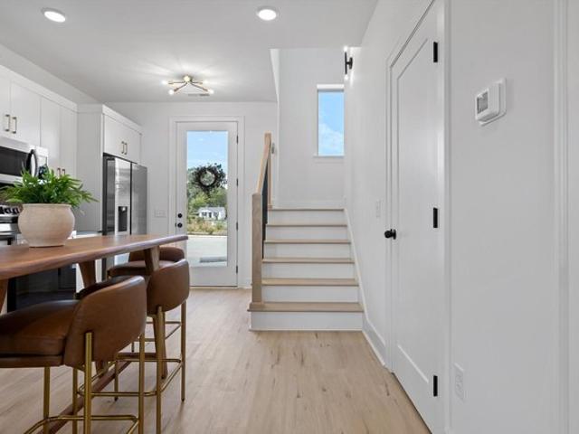 2506 E 18th St, Chattanooga, TN 37404