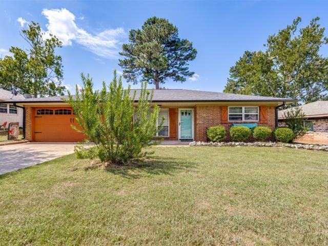 2506 Easy St, Denison, TX 75020