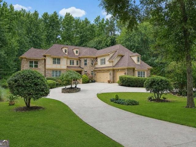 2506 Lennox Rd SE, Conyers, GA 30094