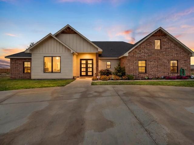 2506 S County Road 1040, Stanton, TX 79782
