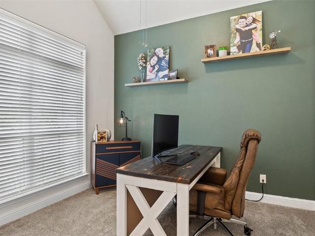 2506 Williamsburg Drive