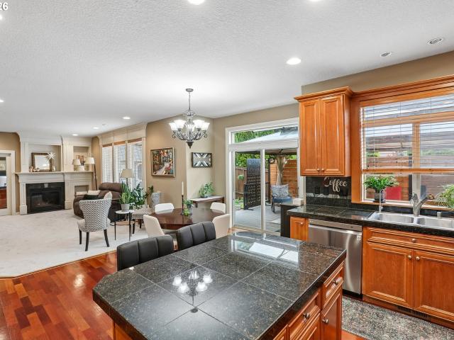 2506 33RD CT