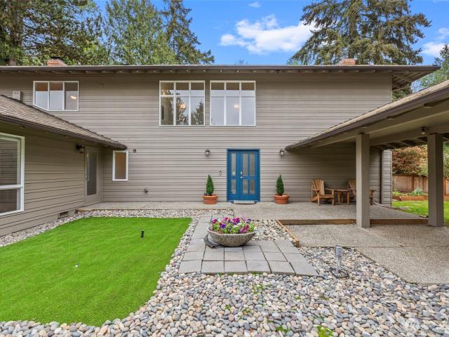 2507 Medina Cir, Medina, WA 98039 | MLS #2511 | Compass