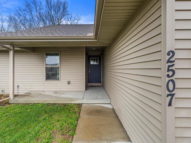 2507 N Fairfield Dr, Urbana, IL 61802 | Compass
