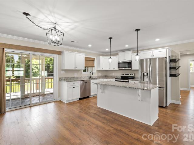 2507 Bill Thompson Road