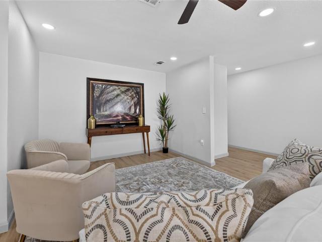 2507 Foxcroft Circle