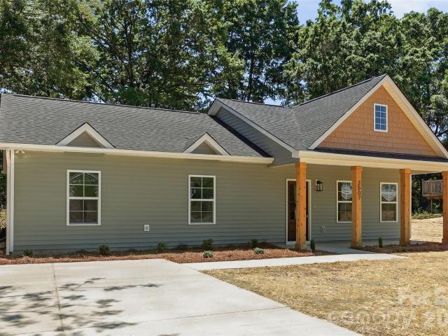 2507 Pacer Lane