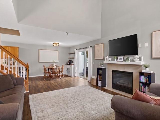 2507 Yellowstone Dr Unit 89, Hastings, MN 55033