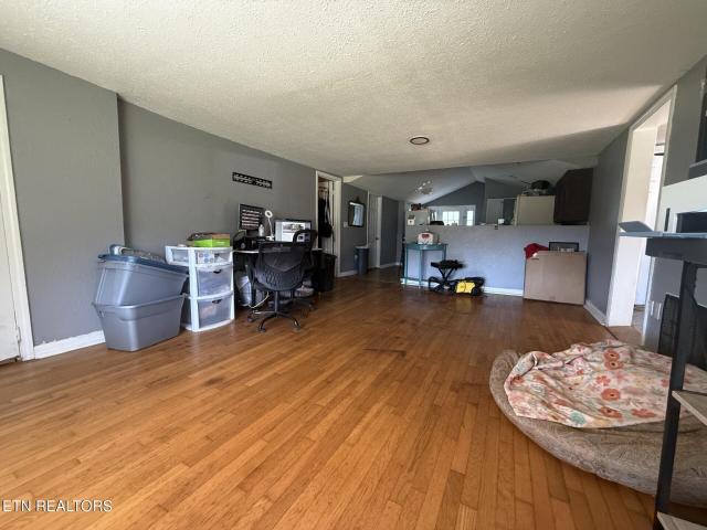 2508 Montvale Rd
