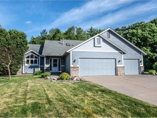 2508 Kennelly Pl, Burnsville, MN 55337