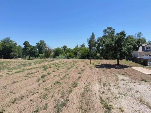 2508 Paradise Rd, Modesto, CA 95358