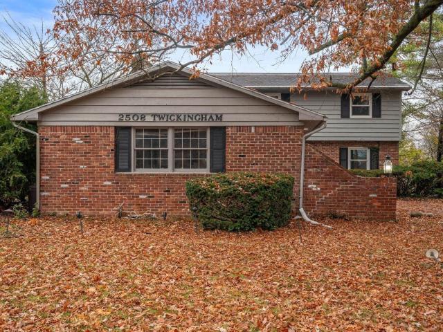 2508 W Twickingham Dr, Muncie, IN 47304 | MLS #202547 | Compass