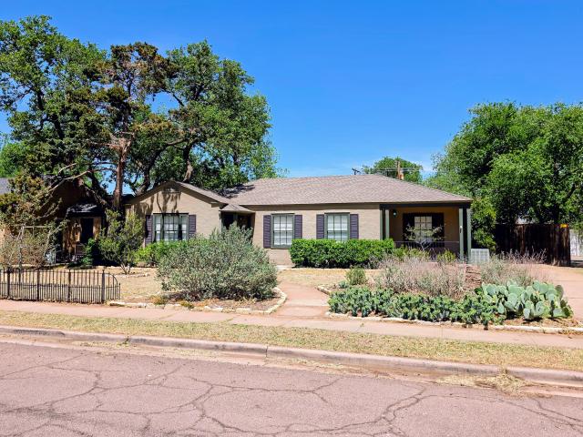 2508 24th St, Lubbock, TX 79410 | MLS #202605 | Compass