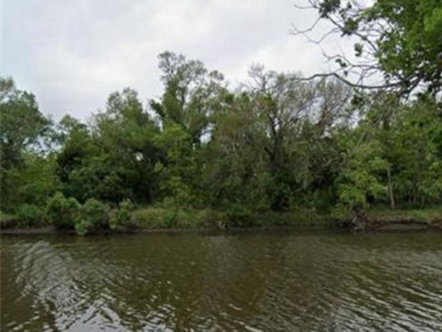 2509 Delacroix Highway