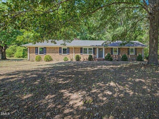 2509 Farrington Point Rd, Chapel Hill, NC 27517