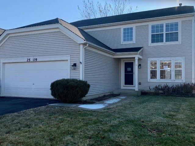 2509 Rosehall Ln, Aurora, IL 60503