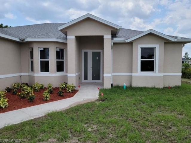 2509 23rd St W, Lehigh Acres, FL 33971