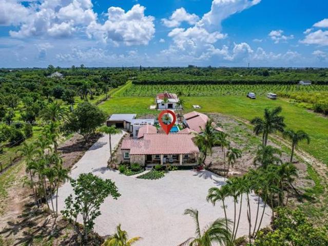 25005 157th Ave SW, Homestead, FL 33031