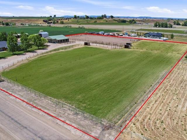 25009 Boise River Rd, Parma, ID 83660