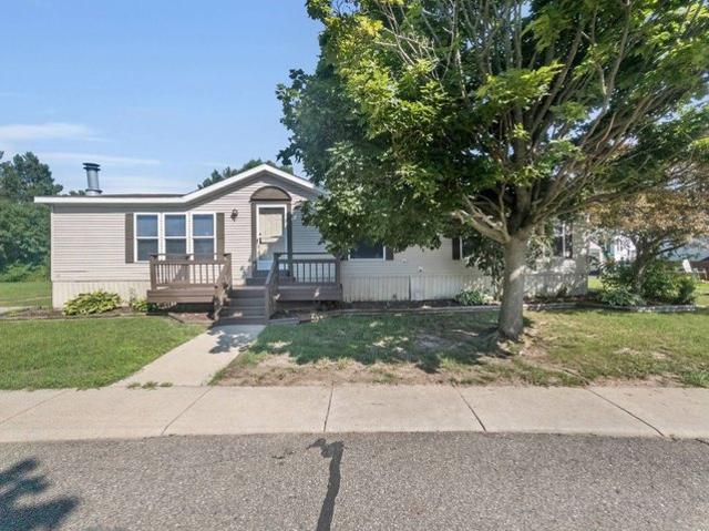 2500 Mann Rd Lot 301, Clarkston, MI 48346