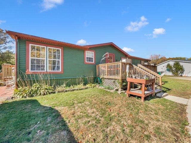 2500 Mann Rd Lot 421, Clarkston, MI 48346