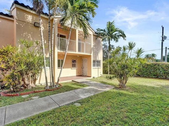 2500 NW 28th St Apt 716, Miami, FL 33142