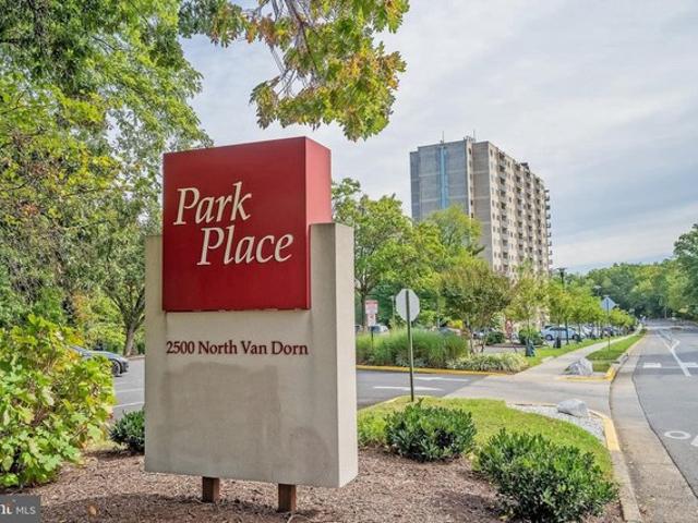 2500 N Van Dorn St Apt 1518, Alexandria, VA 22302
