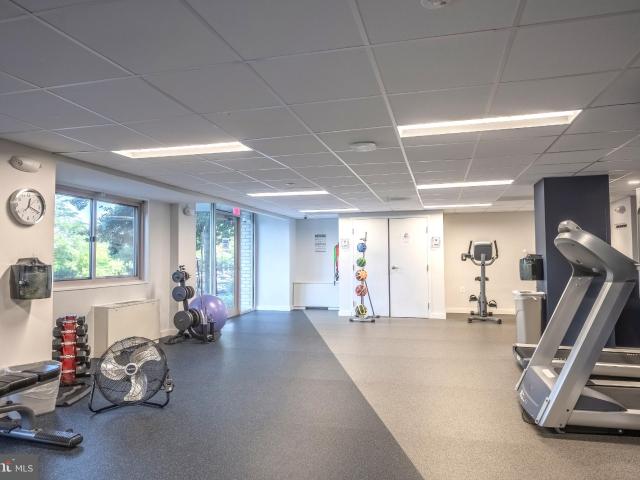 2500 N Van Dorn St, Unit 912, Alexandria, VA 22302 | MLS #VAAX2054