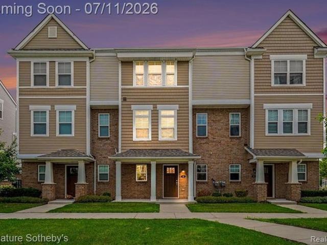 2500 Normandy Rd Unit 40, Royal Oak, MI 48073
