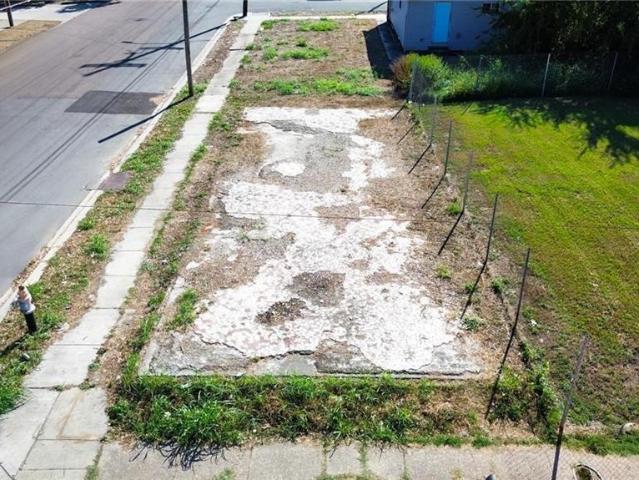 2500 Orleans Avenue