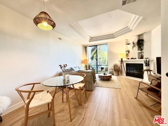 2500 Abbot Kinney Boulevard 6