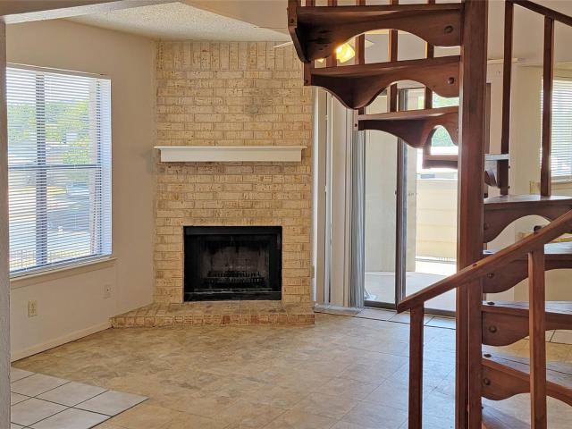 2500 Burleson Rd # 210