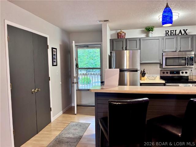 2500 Bay Point Lane 833