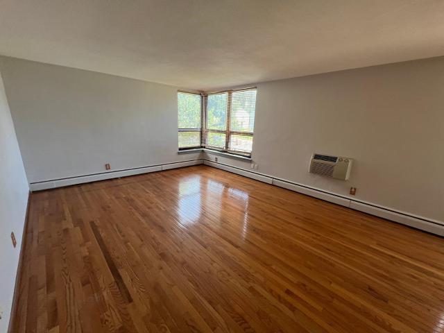 2500 Blaisdell Ave, Unit 211, Minneapolis, MN 55404 | MLS #7100