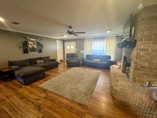 2500 E Houston Ave, Crockett, TX 75835 | MLS #33500 | Compass
