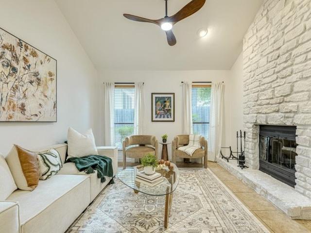2500 Enfield Rd Apt 9, Austin, TX 78703