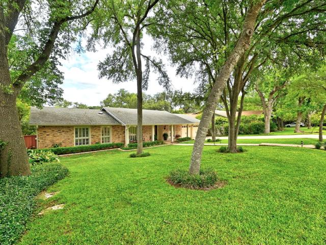 2500 Forest Bend Dr
