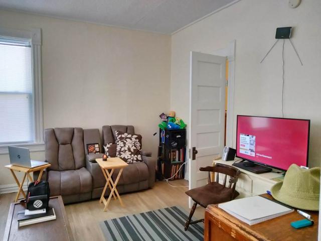 2500 Fratney 1 Bedroom Apartment for Rent at 2500 N Fratney St, Milwaukee, WI 53212 Riverwest