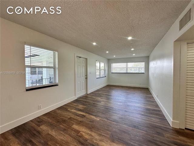 2500 Johnson St 11, Hollywood, FL