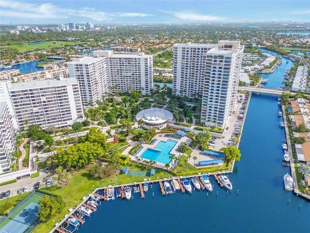 2500 Parkview Dr Apt 509, Hallandale Beach, FL 33009