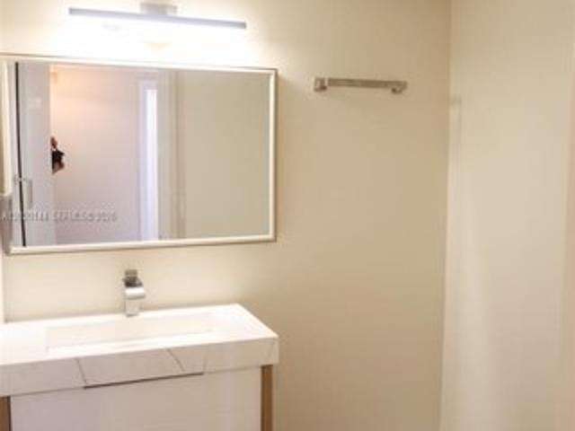 2500 Parkview Dr Apt 1816, Hallandale Beach, FL 33009
