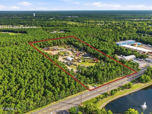 2500 Ridgeway Blvd, Manchester, NJ 08759