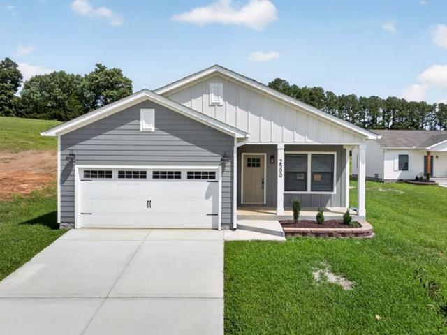 2500 River Ranch Dr, Cookeville, TN 38501
