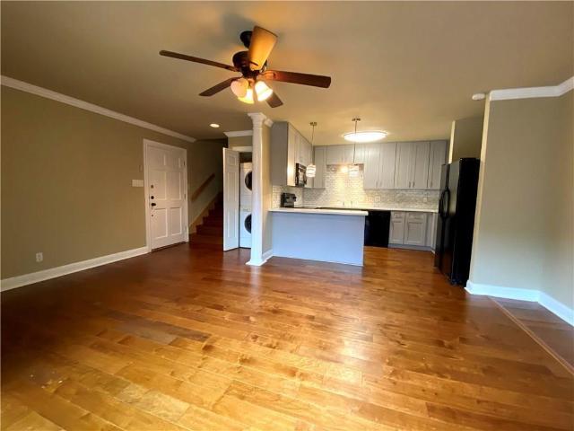 2500 Steck Ave # 2