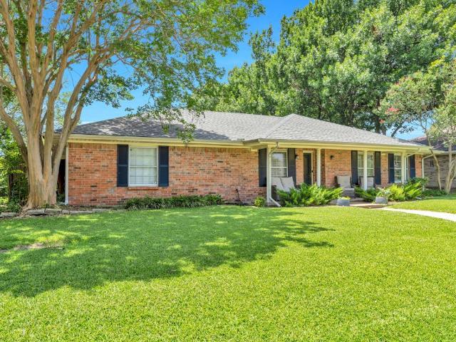 2500 Stonemoss Drive