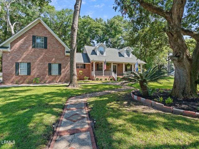 2500 Stratford Ln, Beaufort, SC 29902